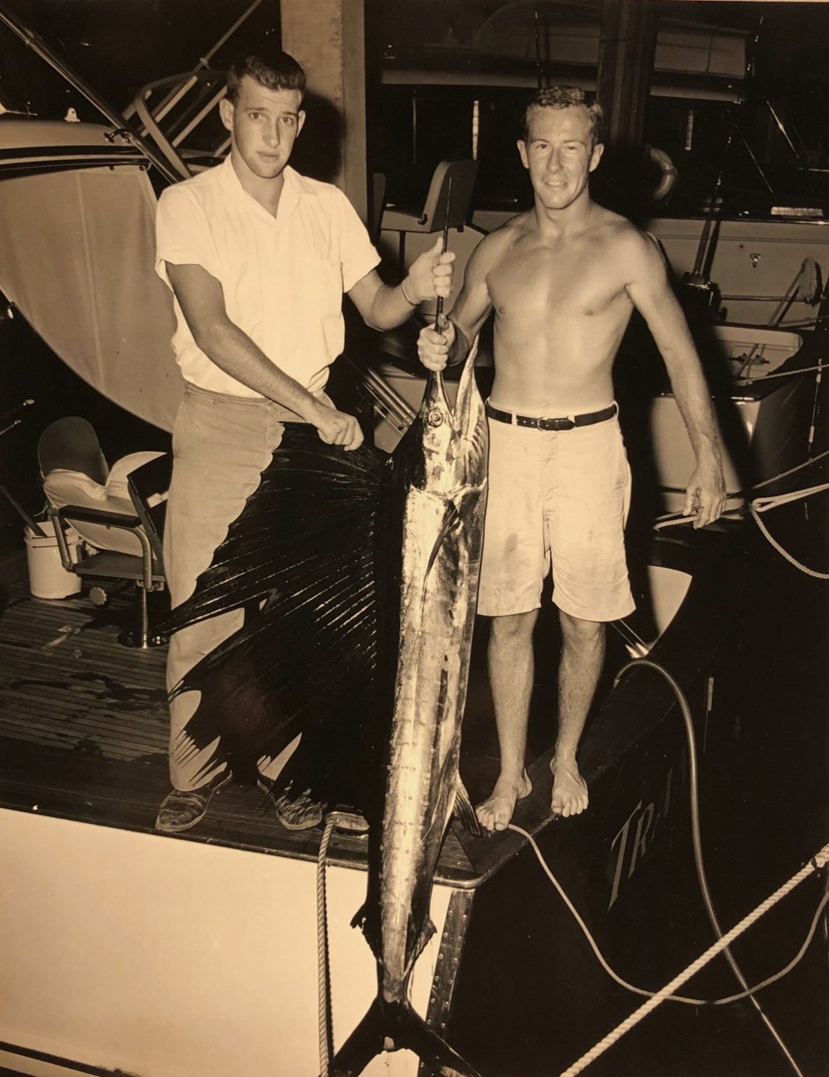 On the Fly - Record Breaking Offshore Fly Fishing on a Bayliss Yacht